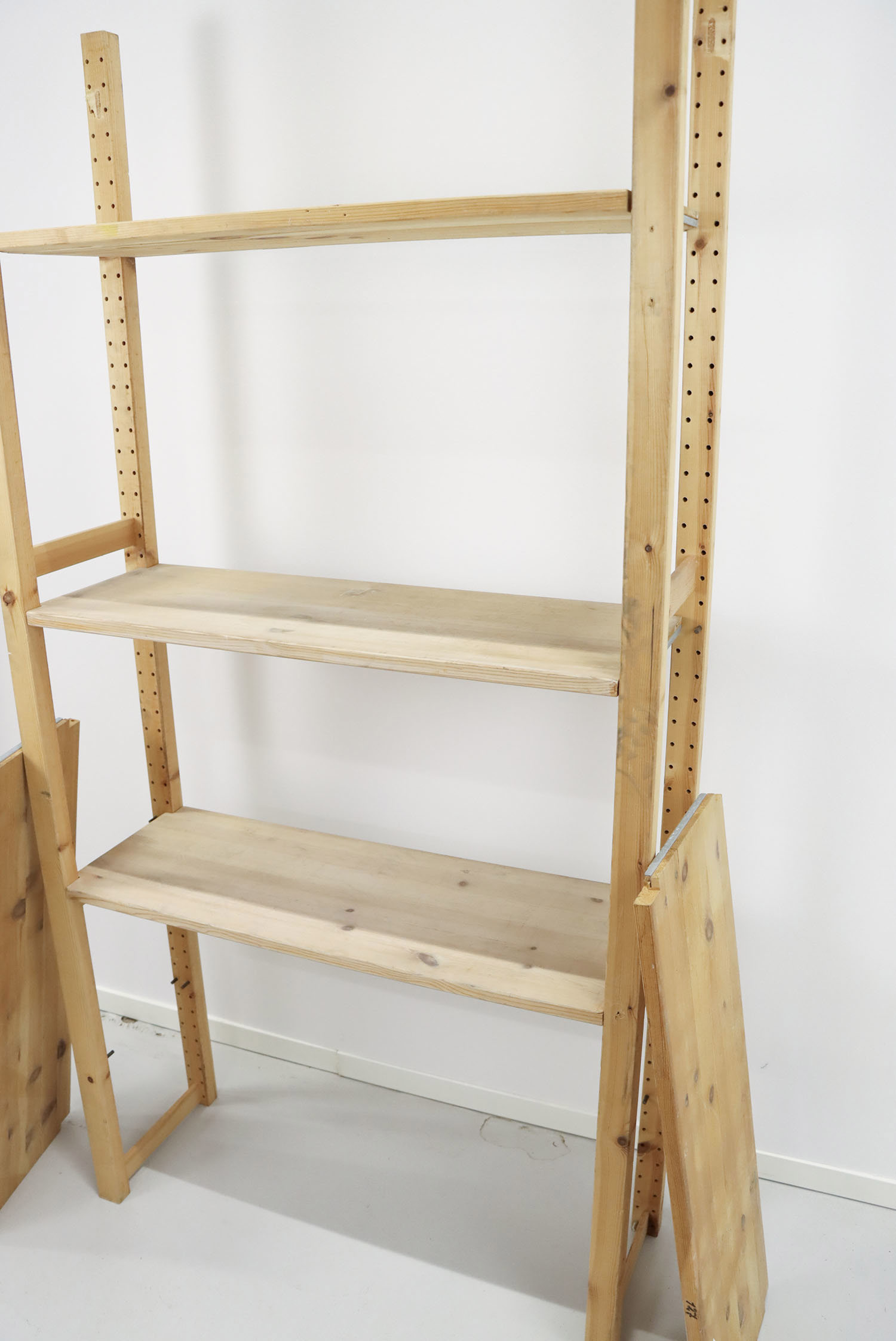 Trä hyllor, Ikea | Auktion.se